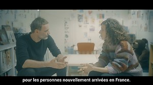 🤳 À l'occasion du lancement de Karibu, l’application créée par BSF pour se familiariser avec la langue et la culture françaises, Augustin Trapenard s'est rendu dans un centre du CASP pour la tester auprès de demandeurs·euses d’asile. Pour plus d'info sur Karibu, c'est par là 👉 https://urlz.fr/pMu9 📹 Louis Villers | Bibliothèques Sans Frontières