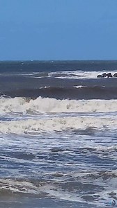 22K views · 826 reactions | Domingão com o mar parecendo uma máquina de lavar roupa gigante  ‍♂️‍♂️ | Matinhos agora. | Facebook