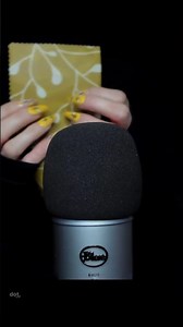 ASMR Tapping and Scratching on Wax Wrap