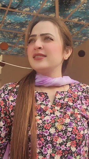 Floral Fashion: Stylish Outfit Inspiration for Spring