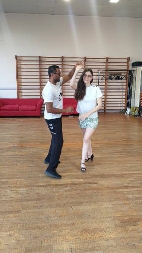 137K views · 2.9K reactions | Bailando bachata English and French...
