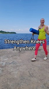 💫 5 Exercise Knee Strengthening Routine 1️⃣ "Tibial Rotations" (1 set x 10 reps/leg) - anchor a light (10-20 lbs) resistance band onto an immovable object and loop around your heel - keep your heel on floor and forefoot on a paper plate or slider (I use Slidez by @sklz ) - perform with band anchored on the outside of your ankle (tibial external rotation bias) and on the inside of your ankle (tibial internal rotation bias) 2️⃣ "Straight Leg Calf Raises" (2 sets x 15 reps) - progression 👉 single