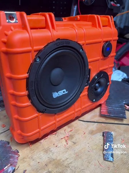 Builtnotbought BoomBoxes: Second Build Revealed