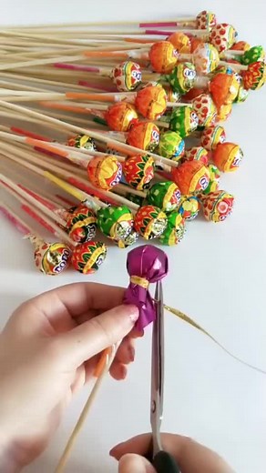 Who do you want to give it to you? #diy #flower #gift #surprise #asmr #rose #tiktok #fyp