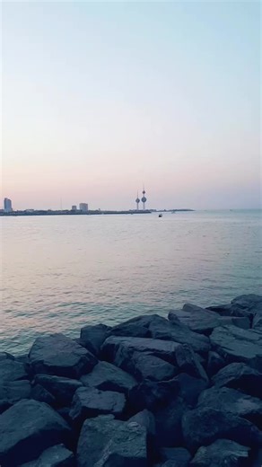 ഹായ് ഫ്രണ്ട്സ് ഇത് കുവൈറ്റിൽ എവിടെ ആണെന്ന് പറയാവോ? #kuwait #evening #ride #cycling