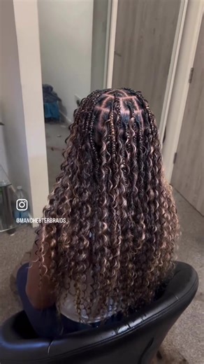Perfection😍 Read bio to book please ❤️ Style: Medium Boho braids Color: 4/27 Waist length #manchesterbraider #manchesterbraids #goddessbraidsmanchester