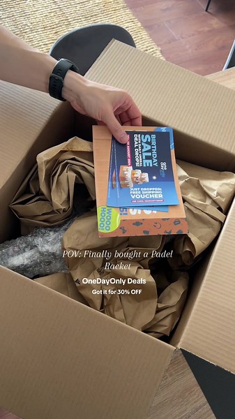 Finally bought a Padel Racket! Thanks to the special on @OneDayOnly.co.za , we managed to get this Nox Tear Drop MM2 pro for 30% OFF! ✨ This not a sponsored post, but we’re just happy with our purchase 😁 #zestireviews #padel #padelracket #noxpadel #nox #onedayonly #tiktoksouthafrica #onlineshopping #capetown #southafrica #mzanzi