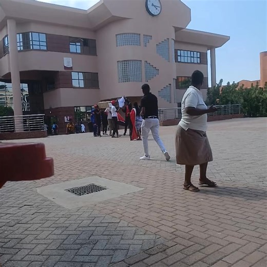 R.I.P MOONO WA BAITHUTI. #UB on a random day. They say Moono wa Baithuti needs to leave,as seen on the video they are getting burried😪🔥 #botswana🇧🇼tiktok #fyp #basco