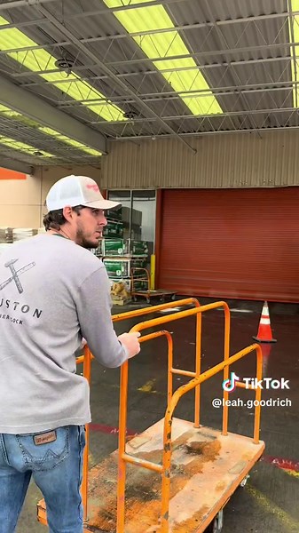 Setting Up a Lighthouse RV: Woodworking Project Overview