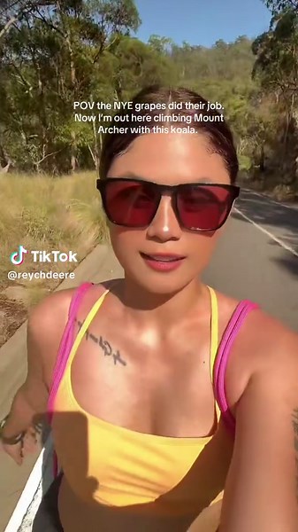 Also, your sign to download @Tinder 😎