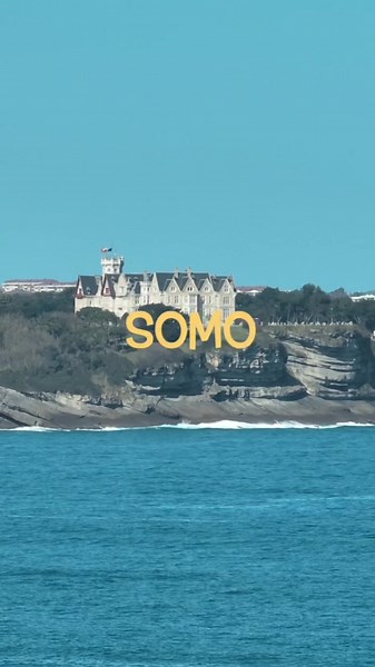 We started from Somo, the most famous beach along the Cantabrian coast. This is the most renowned spot in the area and stands out for its perfect waves and its incredible beach. . . #somo #playadesomo #cantabria #spain #bearsurfboards