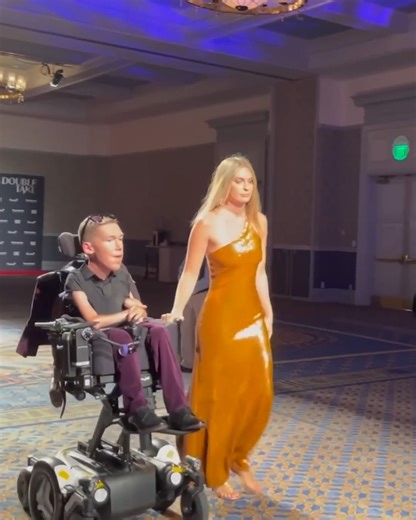 211K views · 1K reactions | A throwback to an amazing time at the SMA Conference at Disney World Orlando! Not only did we get to be part of an incredible event, but we also made the most of our time by enjoying every accessible thing the park had to offer  | Squirmy and Grubs | Facebook