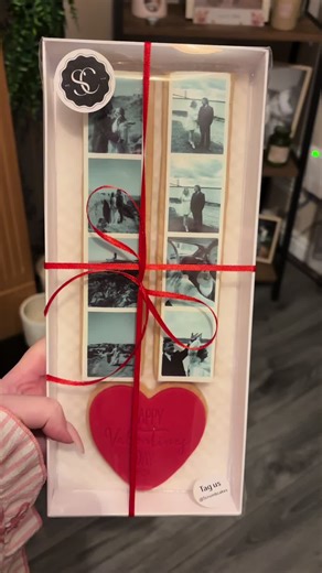 The perfect edible gift for Valentine’s Day from @Scrumbcakes 🥹✨#husbandandwife #marriedlife #relationshipgoals #valentinesday #giftidea