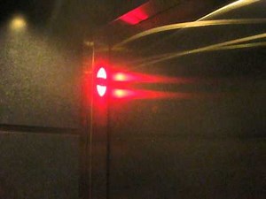 Schindler Hydraulic Elevator At Sci-Port Science Museum