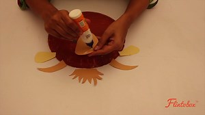 Does your child like to moo-it moo-it? Then he/she should definitely try out this fun and creative paper plate craft activity! Convert your paper plate into a cow in less than 20 minutes. Let’s begin with paper plate craft cow activity! [#ActivityFactory] - Paper Plate Craft: Cow Activity For Kids - http://flinto.in/2mGVZ2W How this activity will help your child ▼ ☯ Boost your child’s coordination and imagination ☯ Teach your child about animals creatively ☯ Keep your child away from the TV and 