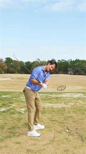 “DELAY the knees. Don’t spin out!” This is probably why you’re always off target. The good news? It’s an easy fix. Click the link in my bio to get my free course and learn the move! #golf #golftips #golfswing | Sagutogolf
