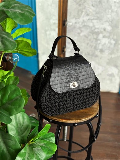 Structured Crochet Bag Pattern | Trapezoid Boston Handbag Tutorial | Doctor Bag Crochet Pattern | Large Structured Crochet Purse PDF - Etsy