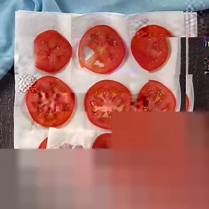 Need Easter brunch recipes? You'll love this Crustless Zucchini Quiche! RECIPE: https://www.themediterraneandish.com/crustless-zucchini-quiche-recipe/ | The Mediterranean Dish