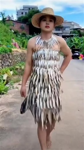 Ça doit sentir fortement le poisson 🤣#prank#humour#pourtoiiiiiiiii