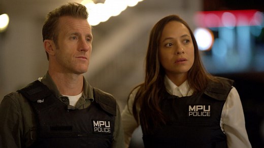 'Alert' Promo: Scott Caan & Dania Ramirez Search for the Missing