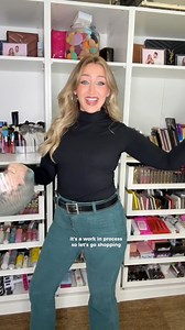 throwing away my best friend’s entire makeup collection 🗑️💄 #makeupartist #makeupcollection #makeuporganizer #makeupchallenge #makeupcollector #makeuplover #makeupobsessed | Makeup by Katie