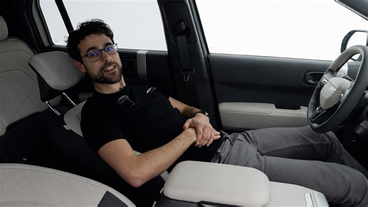 How cool is the interior of this Kia EV3?