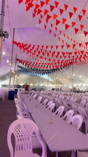 Big first day at @bornraisedfest! Woke up this morning without a voice, so I took every medicine I had, then the fine folks at @thrivewithvive came to save me! Highly recommend. 10/10. ✨ Thank you to my great guests today and new friends! We had a blast today with @ashlandcraft, @gannonfreminccrev, @ronnieandtheredwoods, @taylorhunnicuttmusic, and @silverada. AND we made our way out to the booths for some permanent jewelry & boot branding from @2themoon.boutique and @champagneandgravy. 💜💛 succ