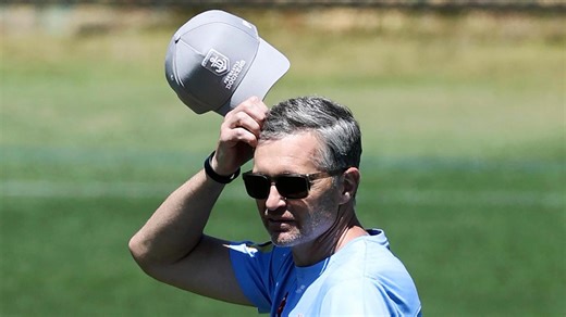 Essendon's Zach Merrett gives up captaincy