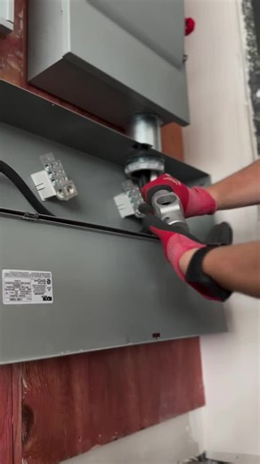 133K views · 595 reactions | "Wera Zyklop Ratchet – 3/8"" A smooth operator with a 5° return angle, free-spinning head, and that signature Wera click you just can’t get enough of. Built for speed, comfort, and pure tool satisfaction. Once you use this, regular ratchets feel like dial-up internet  #wera #weratools #zyklop #ratchet #toolsofthetrade #mechaniclife #bikerlife #handtools #toolreel #beatoolrebel #madeingermany #funnytools #tooladdict" | Knipex | Facebook