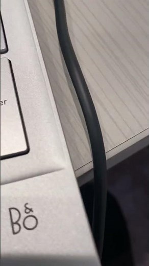 Silver HP Pavilion B&O Laptop Power button location short video