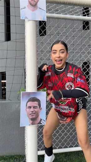 Cuál es mejor para ti ? Messi o cristiano Ronaldo