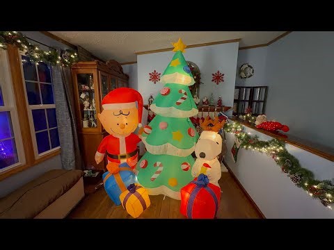 7ft inflatable custom peanuts scene