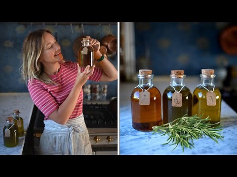 SUPER EASY homemade flavored oils: Hot chili oil, garlic oil, rosemary oil. | Preserving Summer