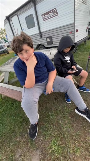 #rvfulltimefamily #rvlifestyle #rvtiktok #rvlife #rvfulltime #camperlifestyle #rv #dayinthelife #camping #vwt #vanlifediaries ... 📸: rebelmommy22(TikTok) | Full-Time RV Life