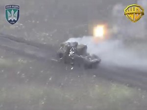 130K views · 1.4K reactions | Palący się rosyjski transporter...