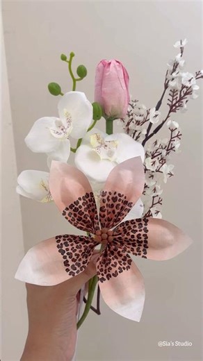 Super Aesthetic Leopard Lily Flower | Easy Paper Flower Tutorial 🌸✨ #shorts