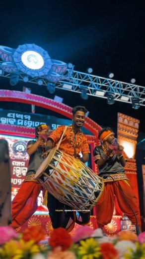 🆂🅰🅼🅱🅰🅻🅿🆄🆁🅸 🅲🅻🅸🅲🅺 🅾🅵🅵🅸🅲🅸🅰🅻 on Instagram: "Sambalpuri Music.....🔥 #sambalpuri_click_official #sambalpuri #dance"