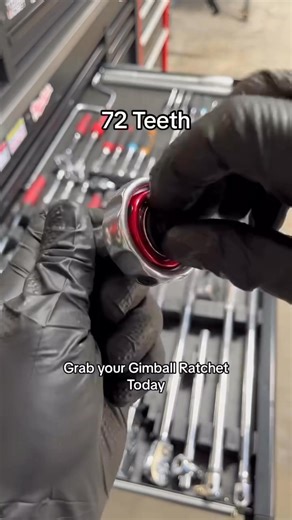 144K views · 1.2K reactions | 2 pivot points. 72 teeth. Fits anywhere. Thanks for showing off the flexibility @tools_are_us. | GEARWRENCH Tools | Facebook