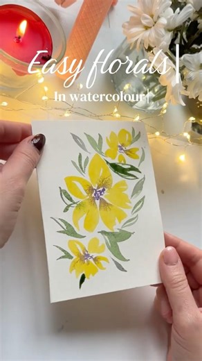 Easy florals in watercolour 💛🌺 #paintingprocess #paintingideas #paintingflowers #howtopaint