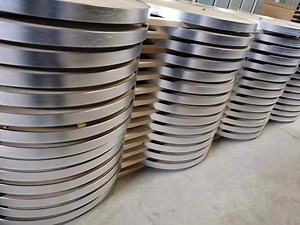 [Hot Item] Functional Mirror Frame Aluminium Extrusion Profile for Versatile Applications