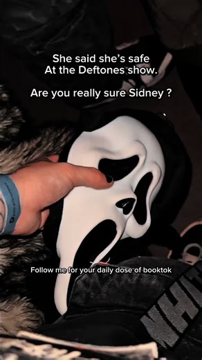 Are you safe at Deftones show ? #deftones #darkromance #booktok #bookstagram #ghostface