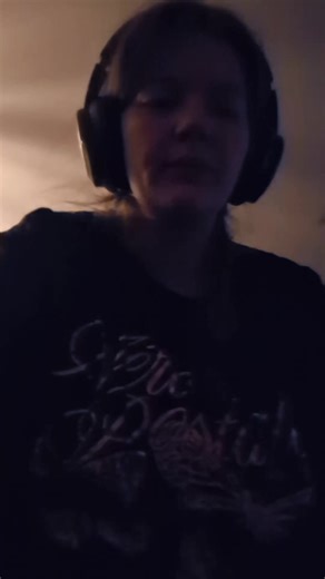 Humming is one of the fastest ways to calm your nervous system. It’s not about the music — it’s the vibration. When you hum, the sound gently stimulates the vagus nerve through your throat and chest, telling your body, ‘You’re safe.’ So pick any song, any tone, any rhythm. Just hum. Your body will do the rest. #calm #nervoussystemregulation #somatichealing #embodiedhealing #vagusnervestimulation