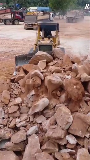KOMATSU Dozer Use Power Pushing Stone | Road Construction NY