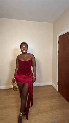 Prettylittlething Dress Try On | What a beautiful date perfect for date night or Valentine’s Day!