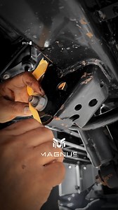 7.1K views · 5.2K reactions | Pintura puntual, trabajo profesional. Protegemos cada tornillo, cada cable y cada detalle antes de aplicar pintura. Aquí nada se contamina, nada se improvisa. Solo se pinta lo que se debe… y queda como nuevo. | Magnus Steticar | Facebook