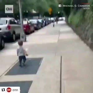 How adorable is this珞. The innocent and pure love of children is something grown ups should learn from in our everyday life.. Go and give someone a big loving hug this weekend... Love should always be reciprocal #familyaffairsblog #parenting #heybabyguideandjournal | Family Affairs Blog | Facebook