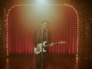 Helpless - (Visualizer) | Derik Fein