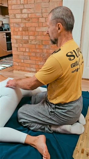 98K views · 720 reactions | Original chiropractic adjustments and stretching | ASMR Massage | Facebook