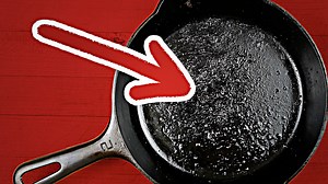 Cast iron & carbon steel pans: Debunking cleaning myths for perfect seasoning