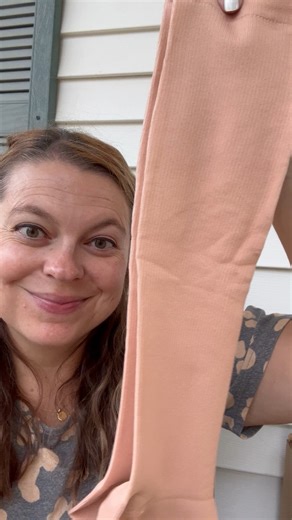 Watch These compression socks work on Amazon Live